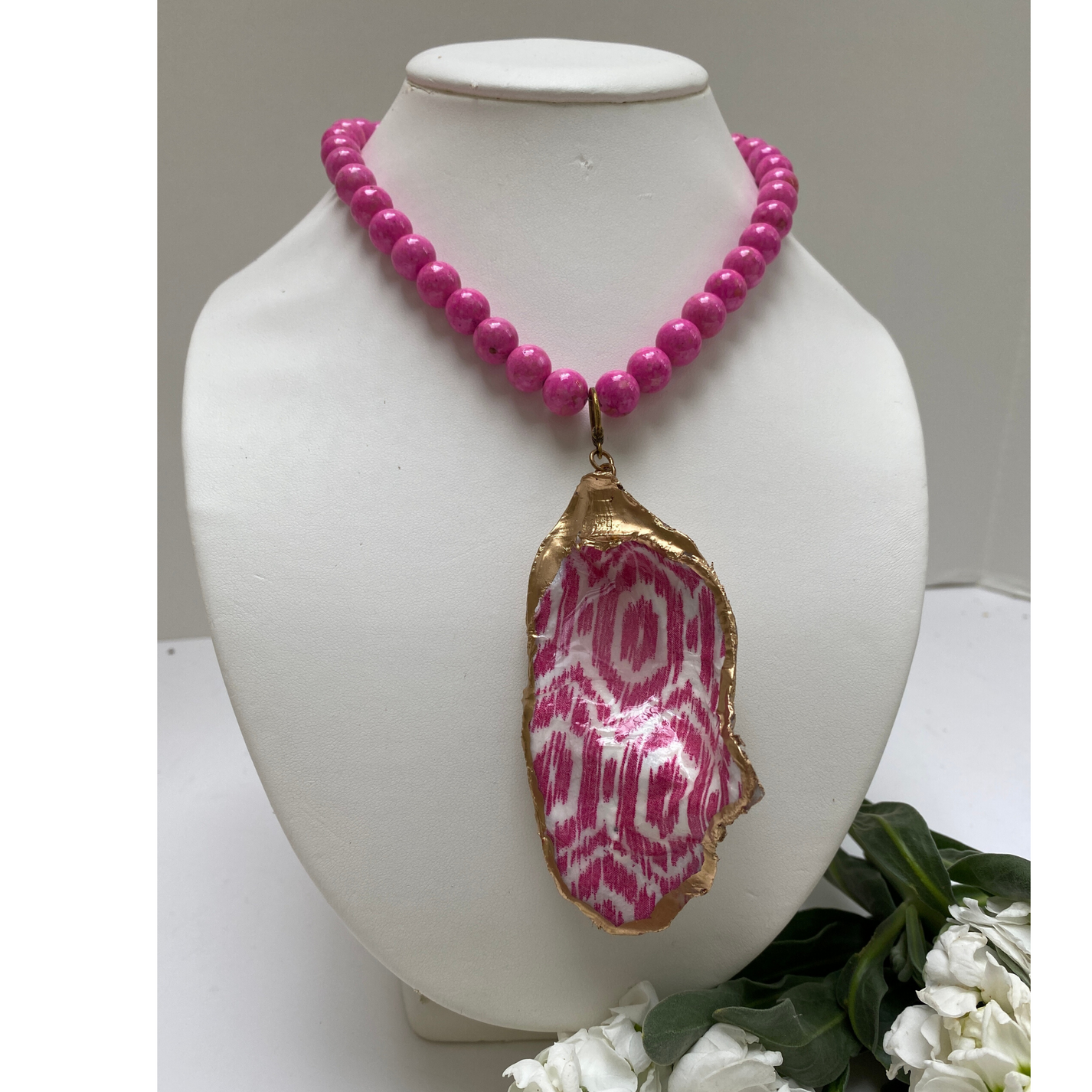 Shell Necklace, Pink beads – Classic Legacy